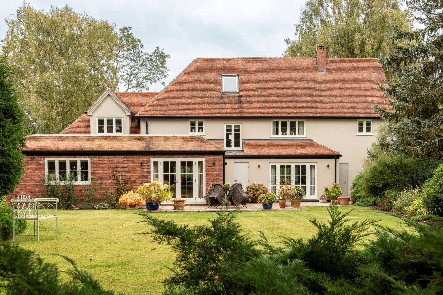 Timber windows & doors transform this beautiful 1950s home
