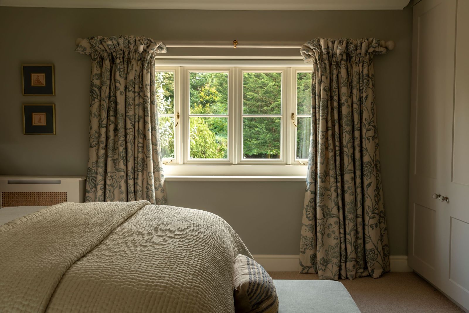 Timber windows & doors transform this beautiful 1950s home